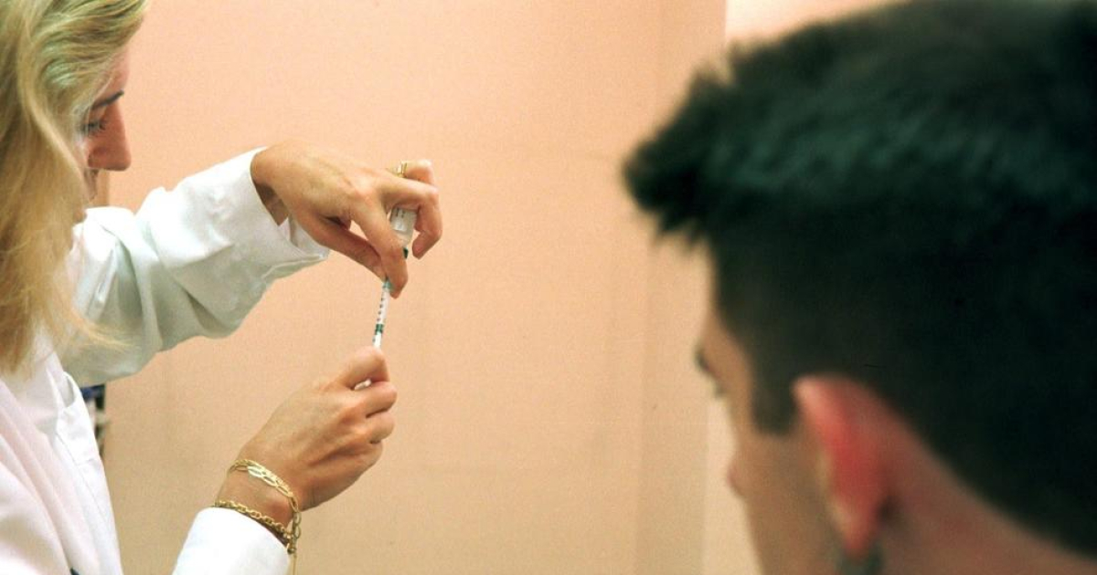 Sanitat amplia la vacuna de la meningitis però sense incloure la del ...