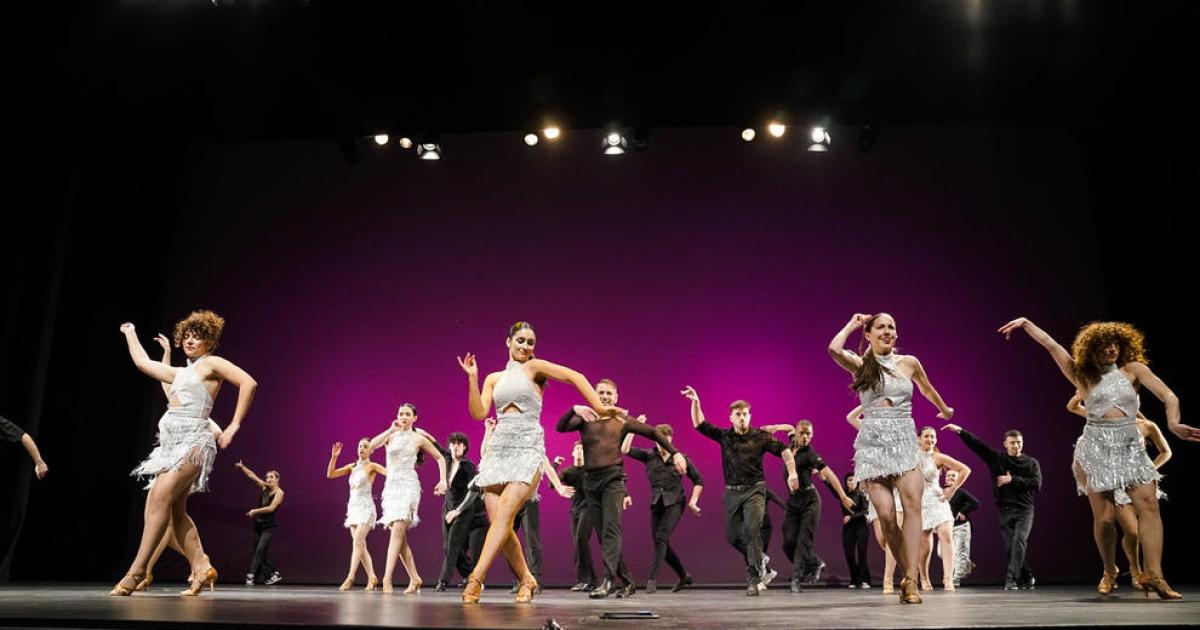 La academia Dancescape! celebra su 20 aniversario en la Llotja