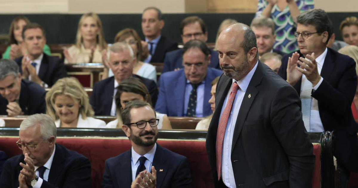 Pedro Rollán, del PP, elegit president del Senat