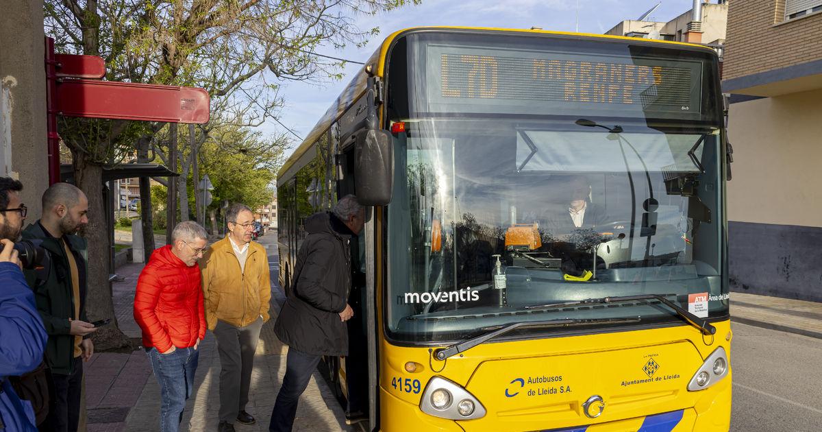 Doce viajeros en el estreno del bus de Magraners al centro