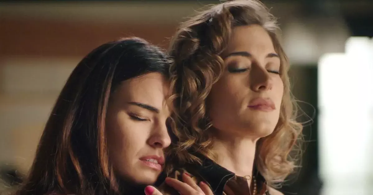 Avance de 'Sueños de libertad': la erótica escena lésbica de Mafin, en Antena 3