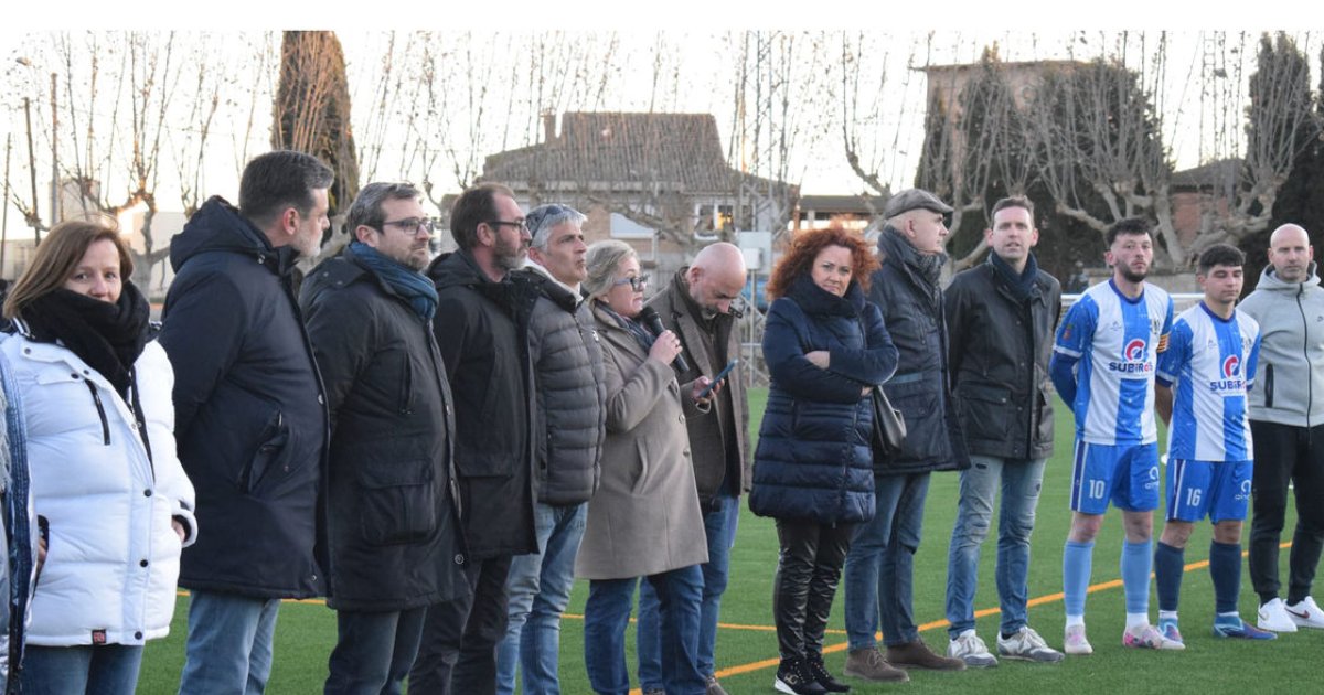 El Torregrossa estrena césped con victoria