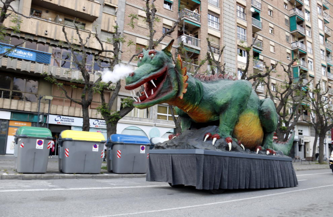 El Marraco recorre las calles de Lleida para animar el Sant Jordi y ...