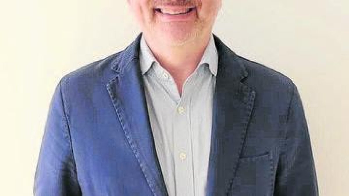 Ignasi Prat, número 2 de Junts, y el alcalde de Llavorsí, segundo de ERC