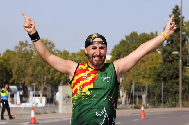 Iván Suárez, atleta d'Agramunt de 43 anys, va córrer 52 carreres l'any ...