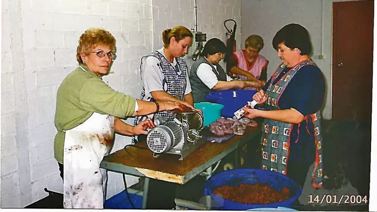 40 años de Festa del Porc: las Mestresses de Casa d’Alcarràs elaboran ...