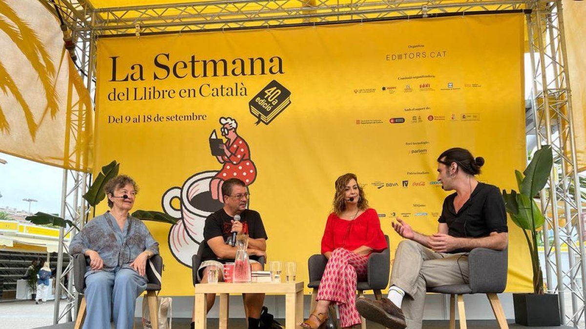 Maria Barbal estrena 'Al llac' a la Setmana del Llibre en Català
