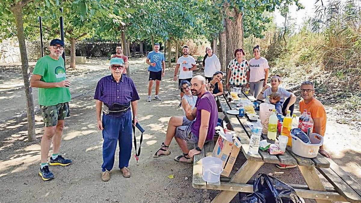 Vuelve el trabajo a ‘jova’: una tradición rural comunitaria que renace ...