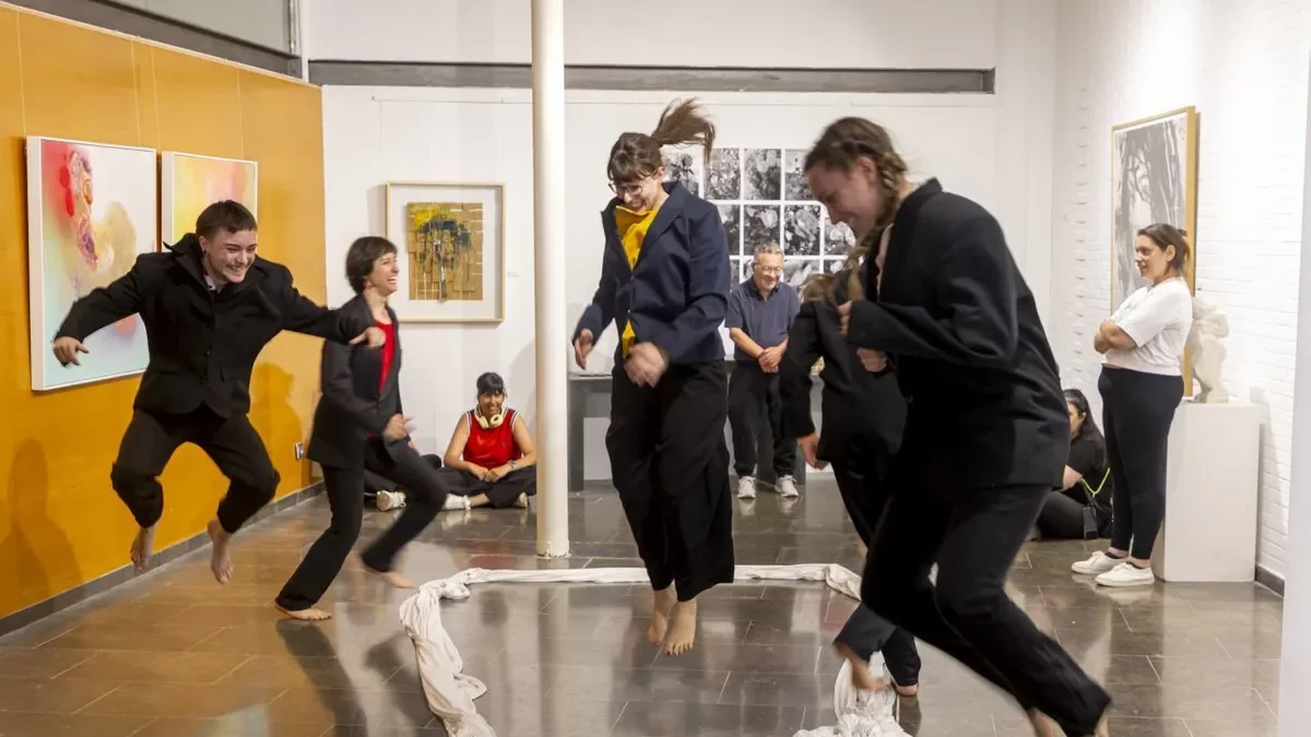 Arte escénico y creación visual en la galería Espai Cavallers de Lleida