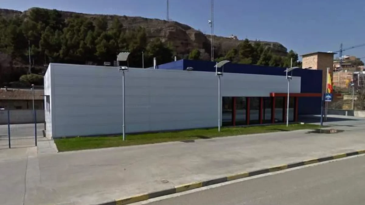 Atraca a punta de ganivet una farmàcia a Balaguer: anava tapat amb un ...