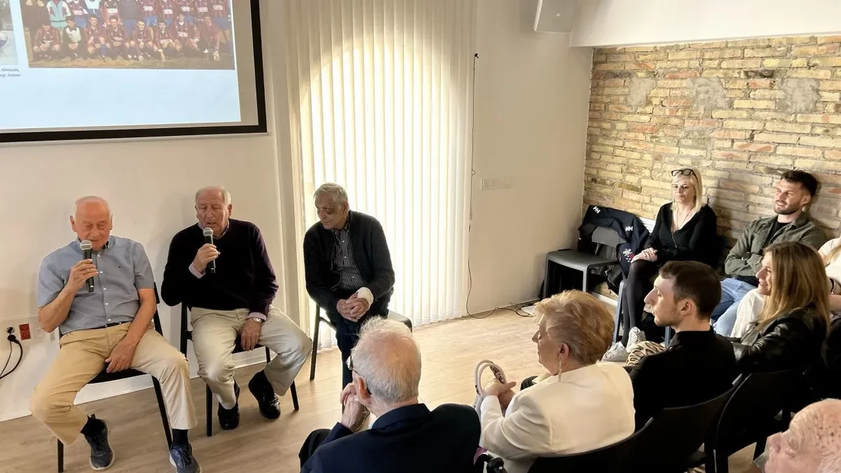 “Charly” Rexach, en la presentación del libro sobre el fútbol en Térmens