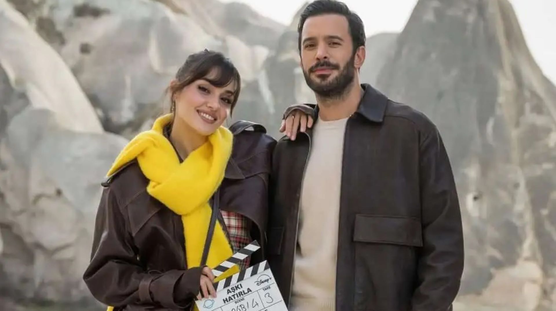 Hande Erçel y Barış Arduç brillan en 'Aski Hatirla', la nueva serie de ...