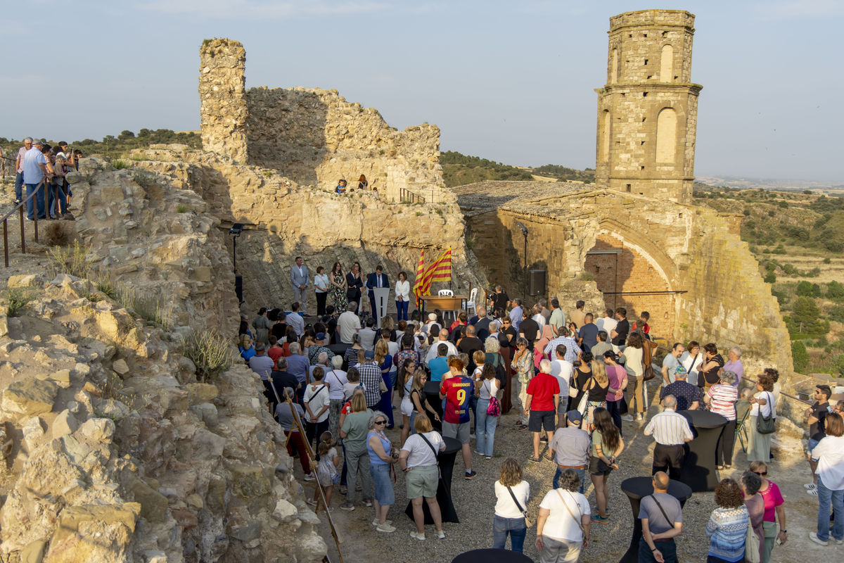 Castelló de Farfanya inaugura la restauración del castillo, que será ...